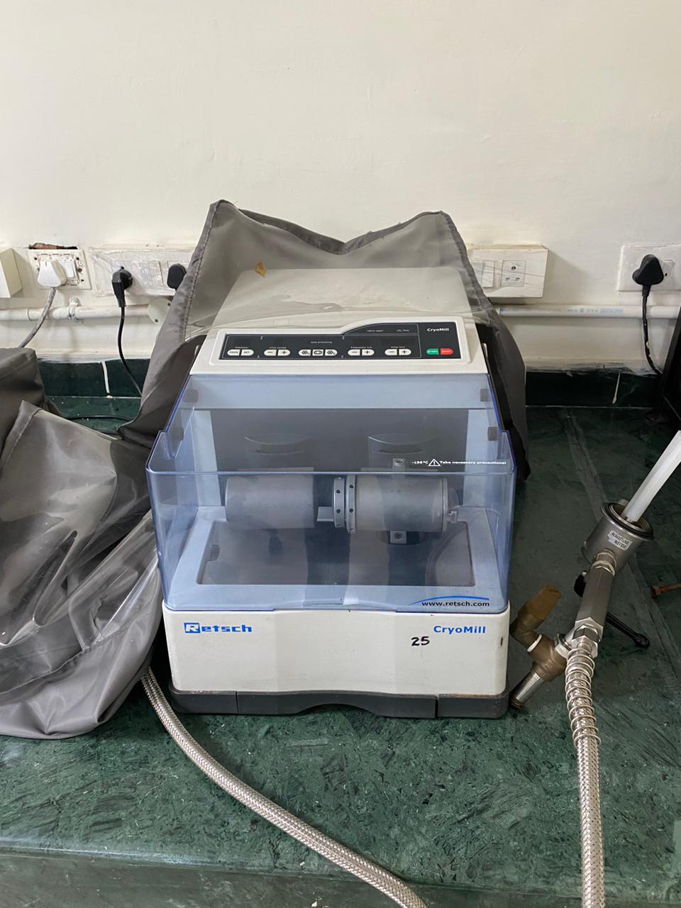 Cyro Mill Machine